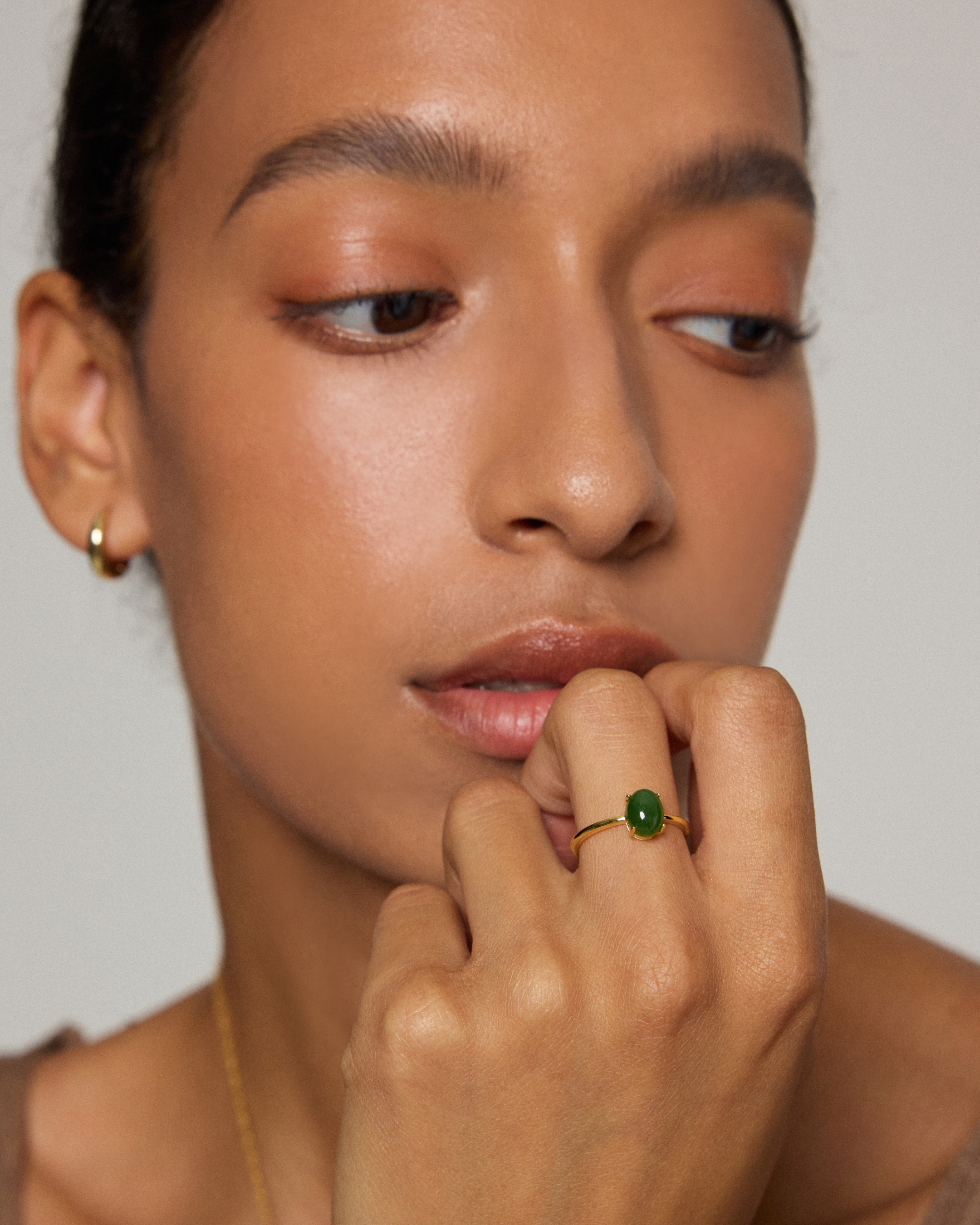 Oval Jade Ring – Coffee & Jewels